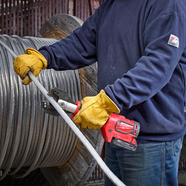 Milwaukee M18 Force Logic Cable Cutter Kit with 477 ACSR Jaws - GME Supply