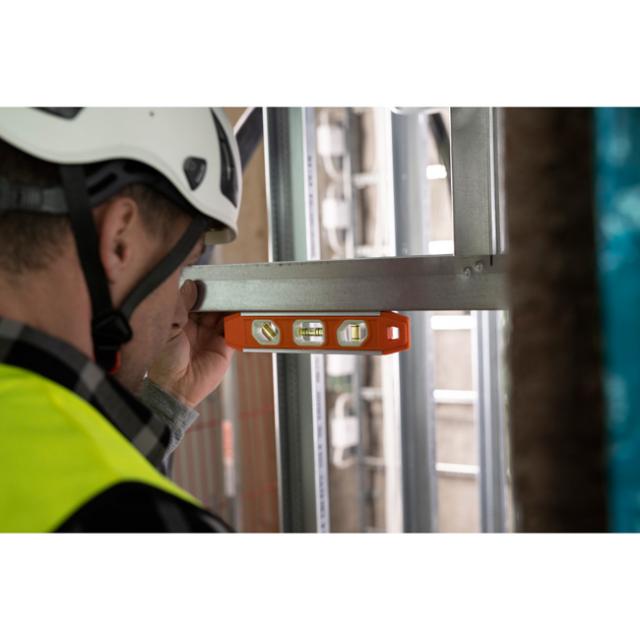 Johnson Level 9 Inch Magnetic Torpedo Level - GME Supply