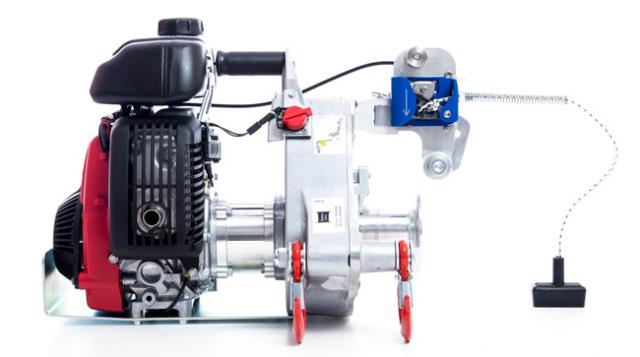 Portable Winch Gas-Powered Pulling/Lifting Winch (1710/550 pounds ...