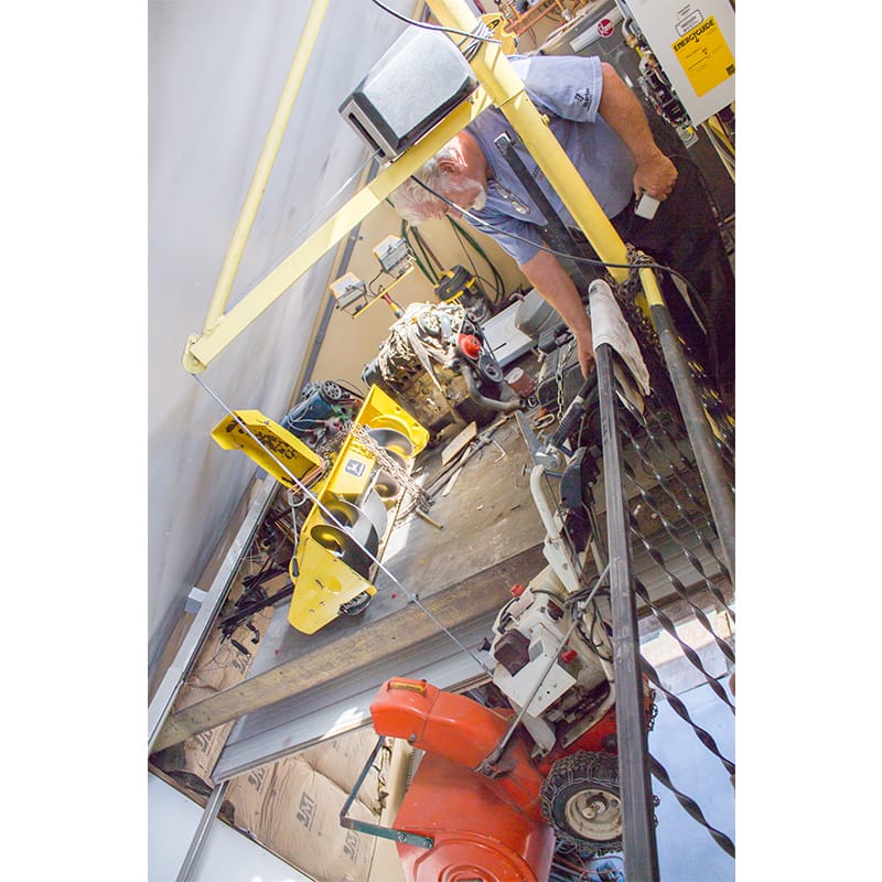 Dutton-Lainson SA12015AC 4000 Pound Capacity StrongArm Electric Winch ...