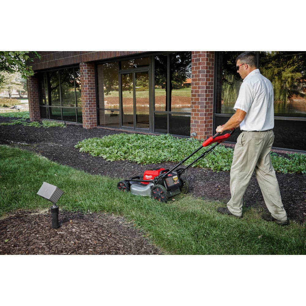 Milwaukee M18 FUEL 21-Inch Self-Propelled Dual Battery Mower Kit - GME ...