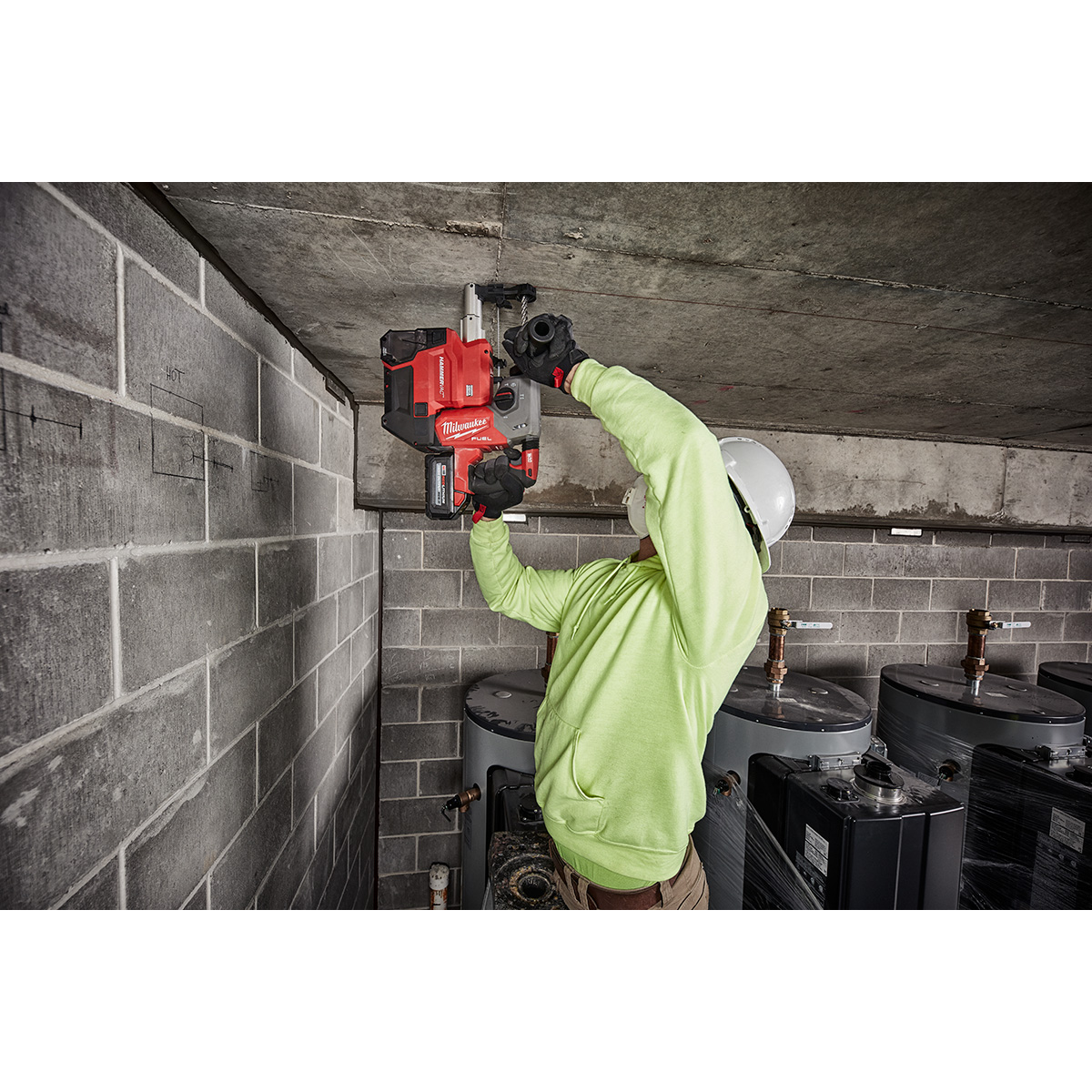 Milwaukee M18 FUEL 1 Inch SDS Plus Rotary Hammer with Dust Extractor ...