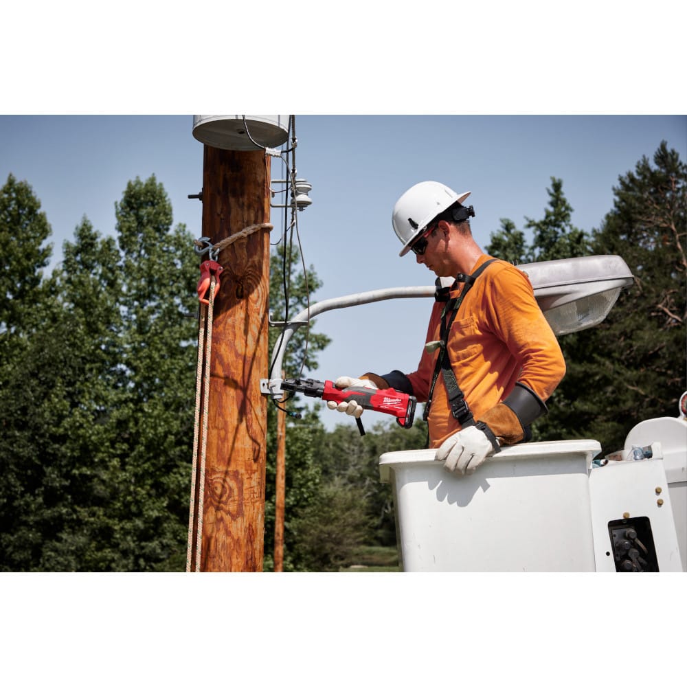 Milwaukee M18 FORCE LOGIC 6T Latched Linear Utility Crimper - GME Supply