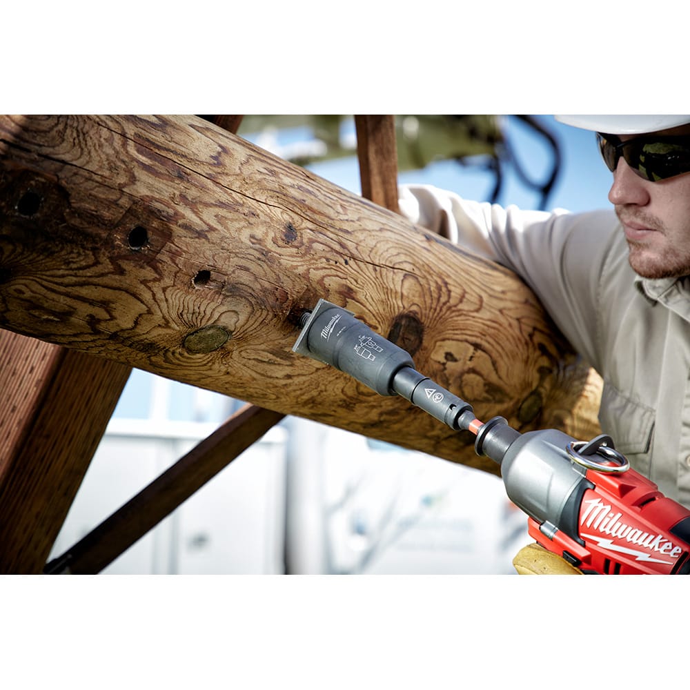 Milwaukee SHOCKWAVE Lineman 3-in-1 Distribution Utility Socket - GME Supply