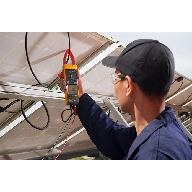 Fluke 393 FC Cat III 1500 V True-rms Solar Clamp Meter - GME Supply