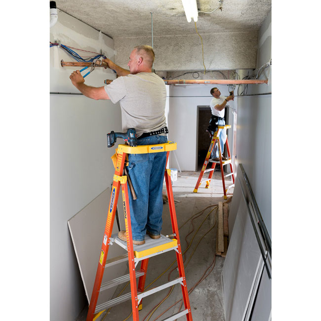 Werner 9 Foot Reach Fiberglass Podium Ladder Type IA - GME Supply